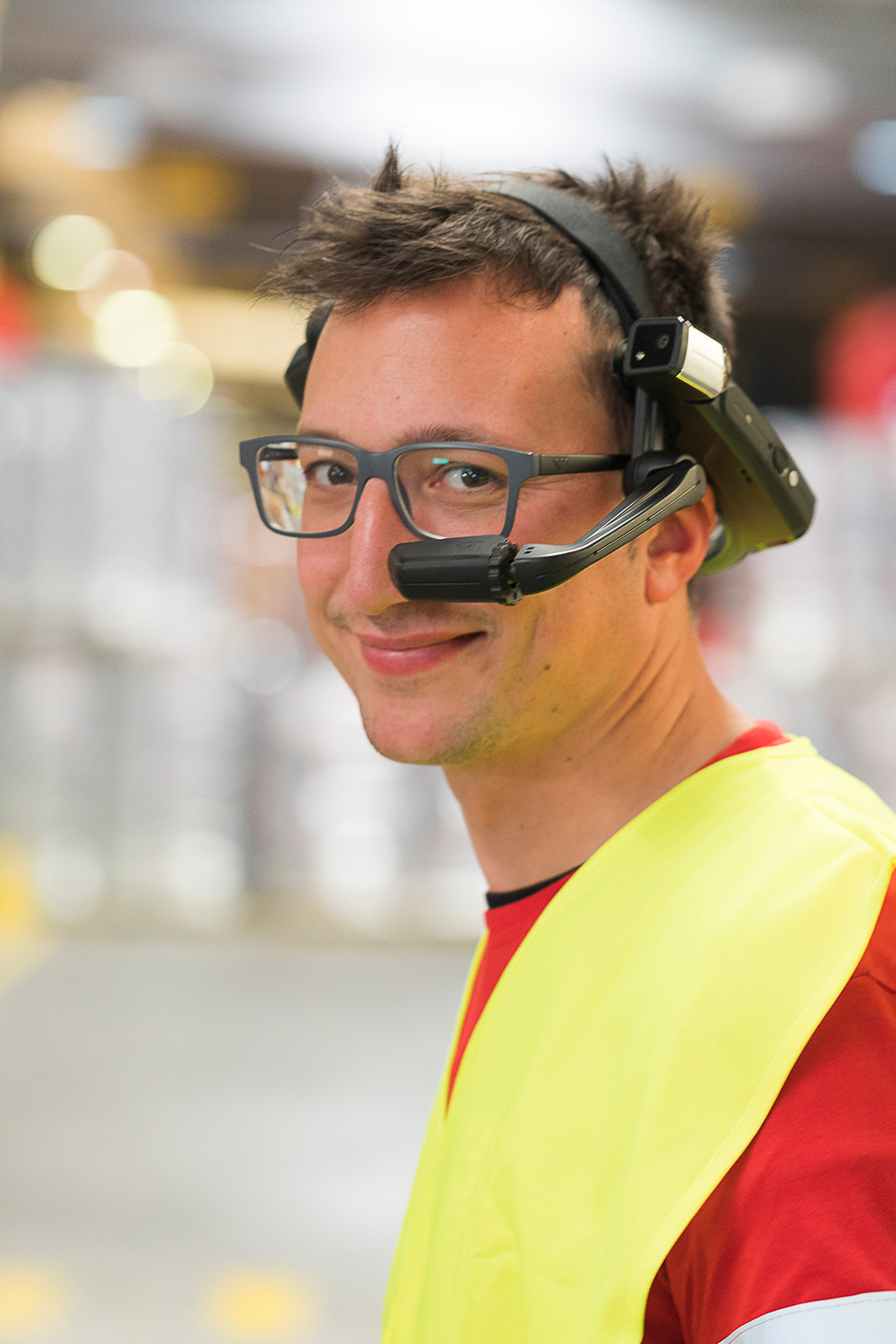 Coca Cola Τρία Έψιλον: χρήση Augmented Reality στη διαχείριση αποθήκης ...