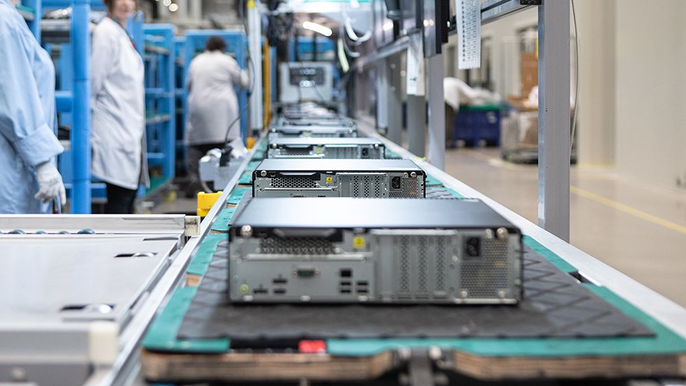 Η Lenovo κατασκευάζει ένα εκατομμύριο συσκευές στo πρώτο ευρωπαϊκό ...